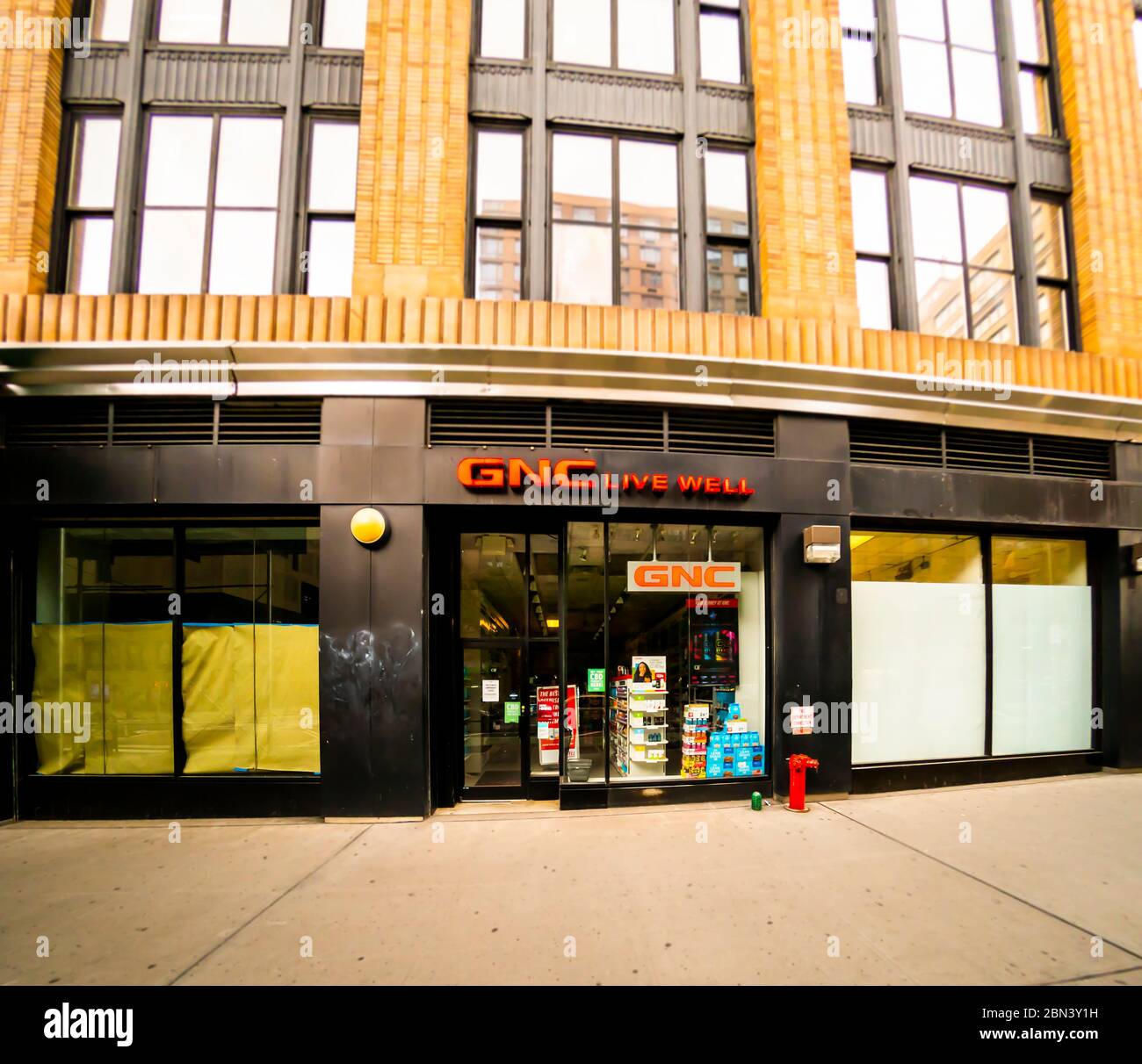 Reviewing options hi-res stock photography and images - Alamy