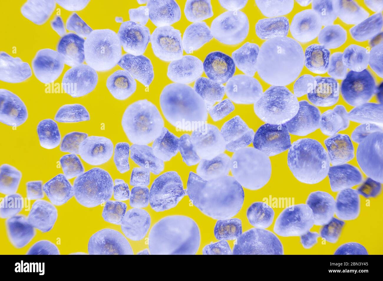 Crystal salt crystals microscope hi-res stock photography and images ...