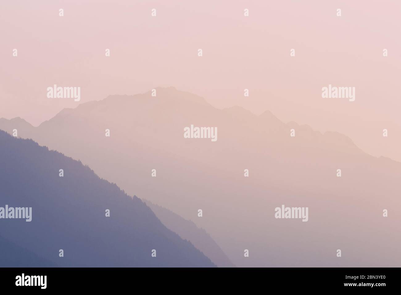 Light profiles hi-res stock photography and images - Alamy