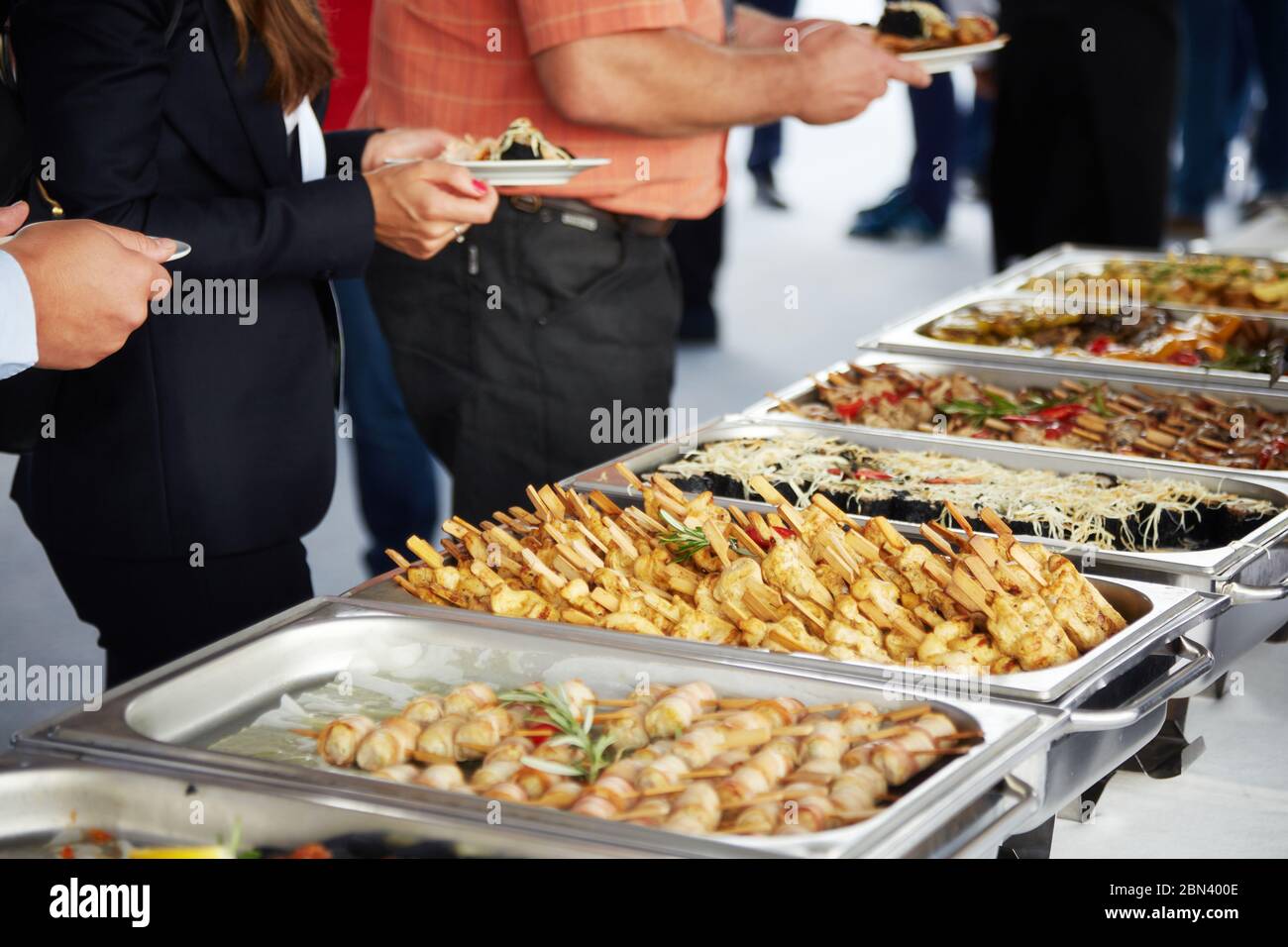 Men In Suits Dining High Resolution Stock Photography and Images - Alamy