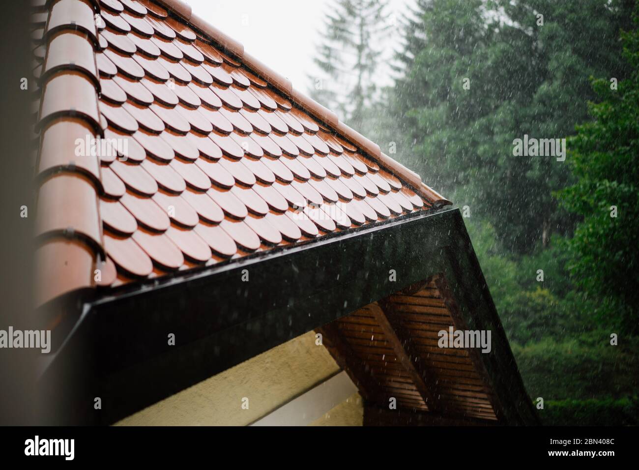 House design for heavy rain hi-res stock photography and images - Alamy
