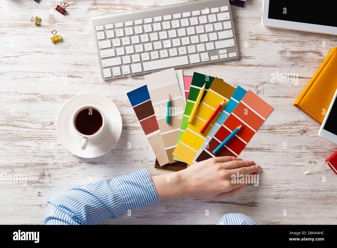 Visual color selection hi-res stock photography and images - Alamy