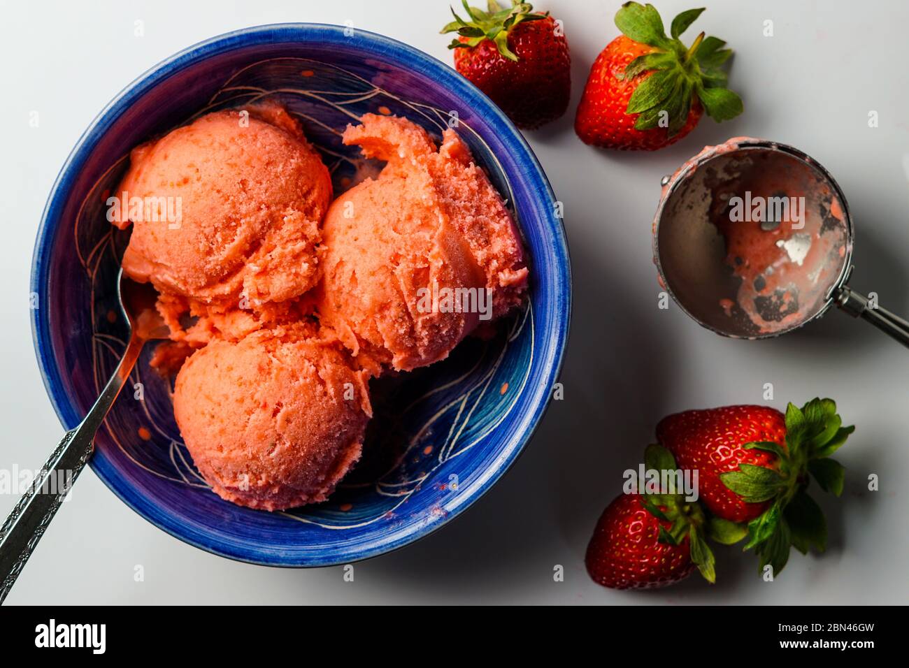 Homemade strawberry gelato Stock Photo - Alamy