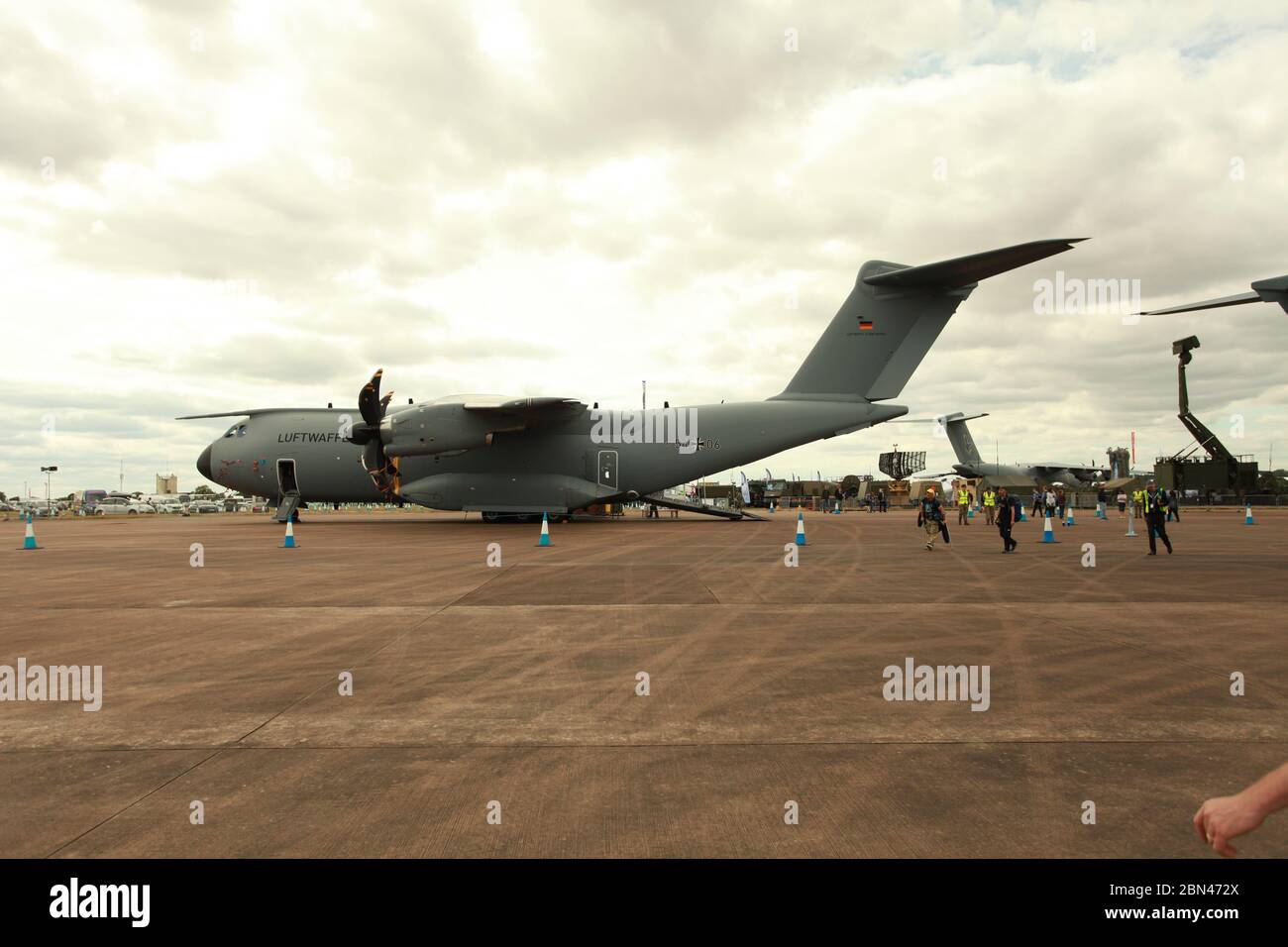 Raf airbus a400m parachute hi-res stock photography and images - Alamy