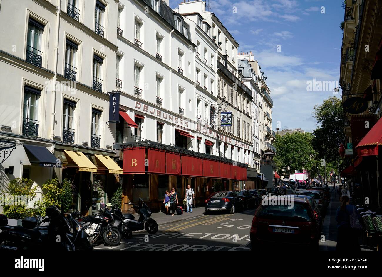 Brasserie bofinger restaurant paris hi-res stock photography and images ...