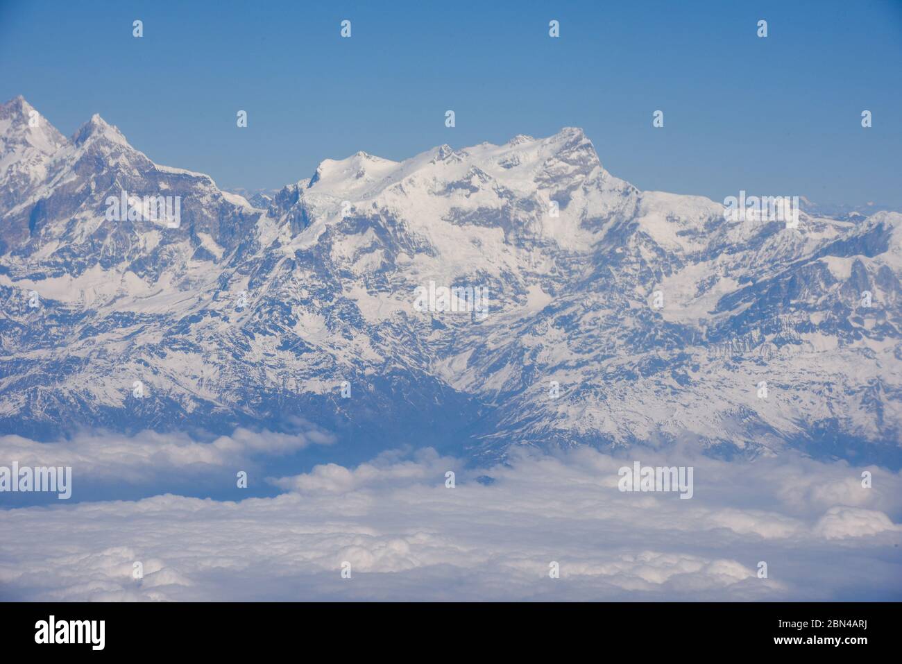 Himalayas landscape glacier highest hi-res stock photography and images ...