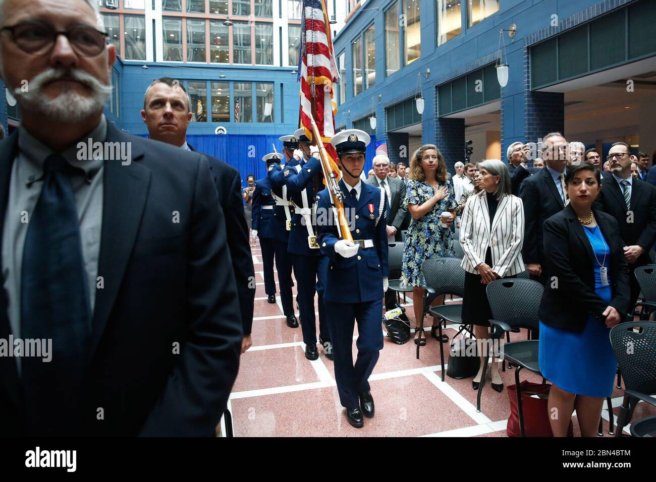 U s coast guard ceremonial honor guard hi-res stock photography and images - Alamy