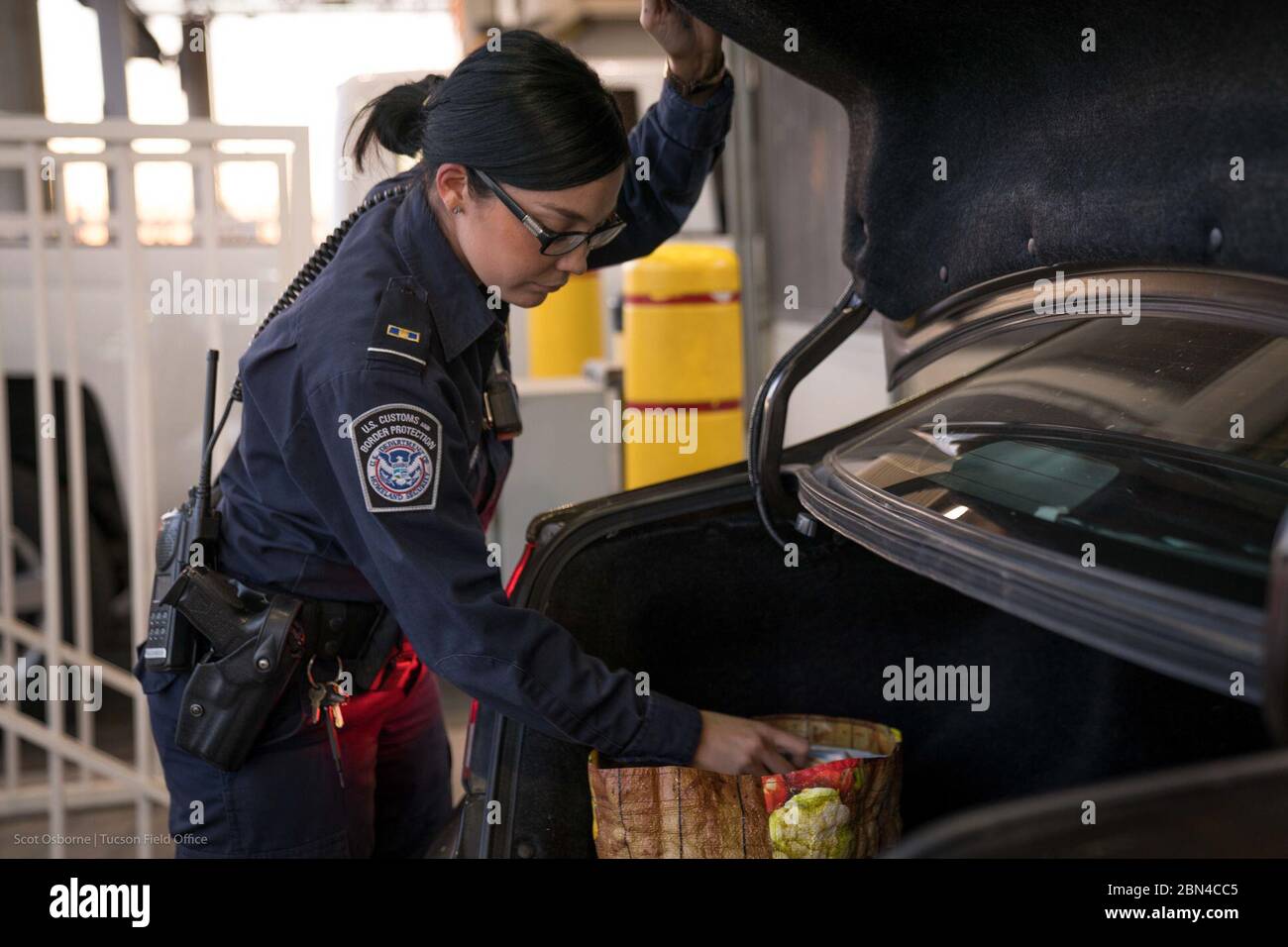 A U.S. Customs and Border Protection (CBP) officer at the San Luis ...