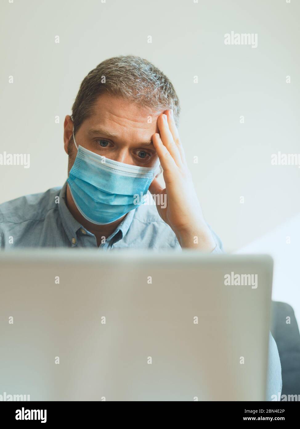Computer virus sick infection hi-res stock photography and images - Alamy