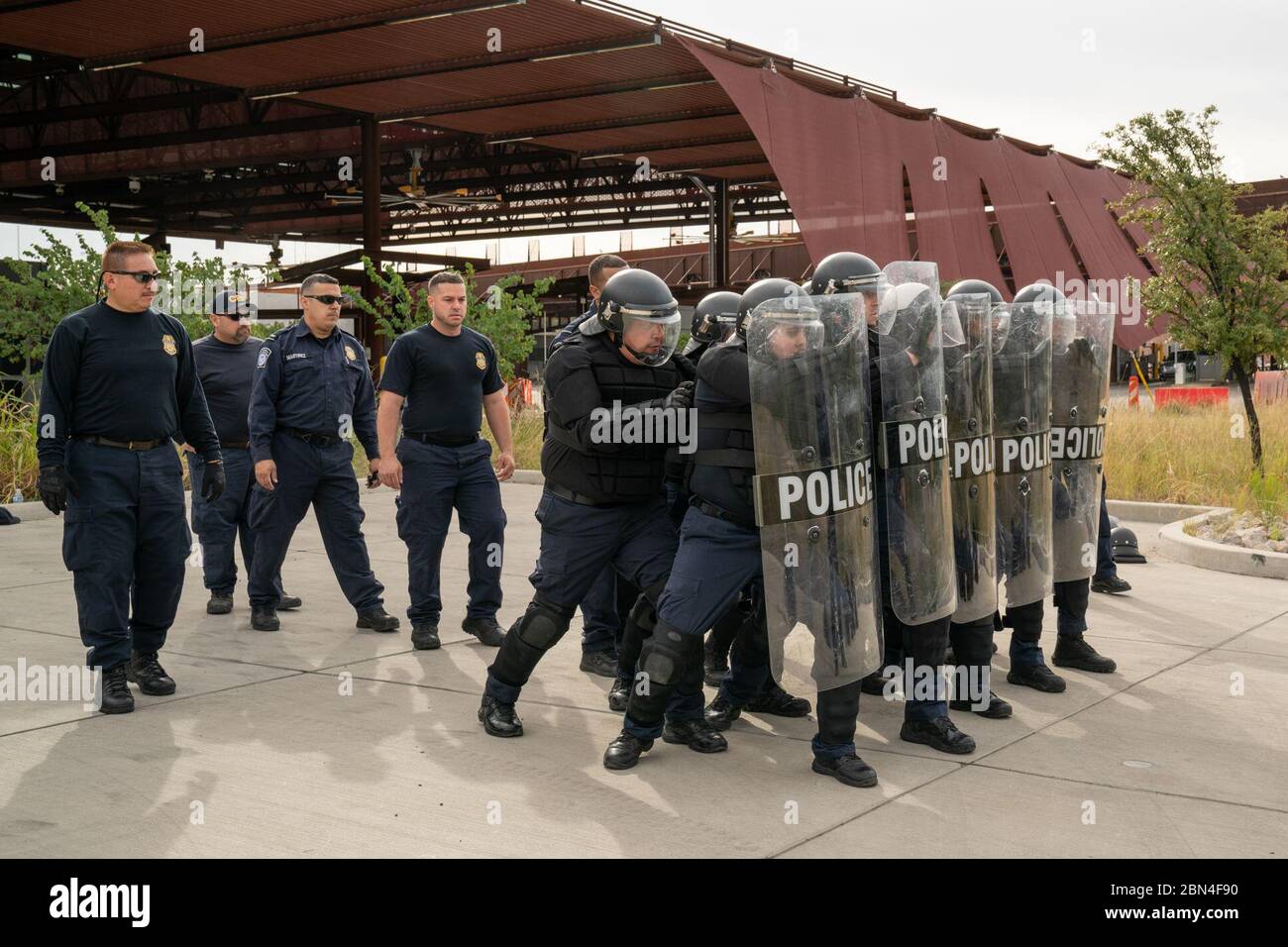 Mobile Field Force officers from the Office of Field Operations train ...