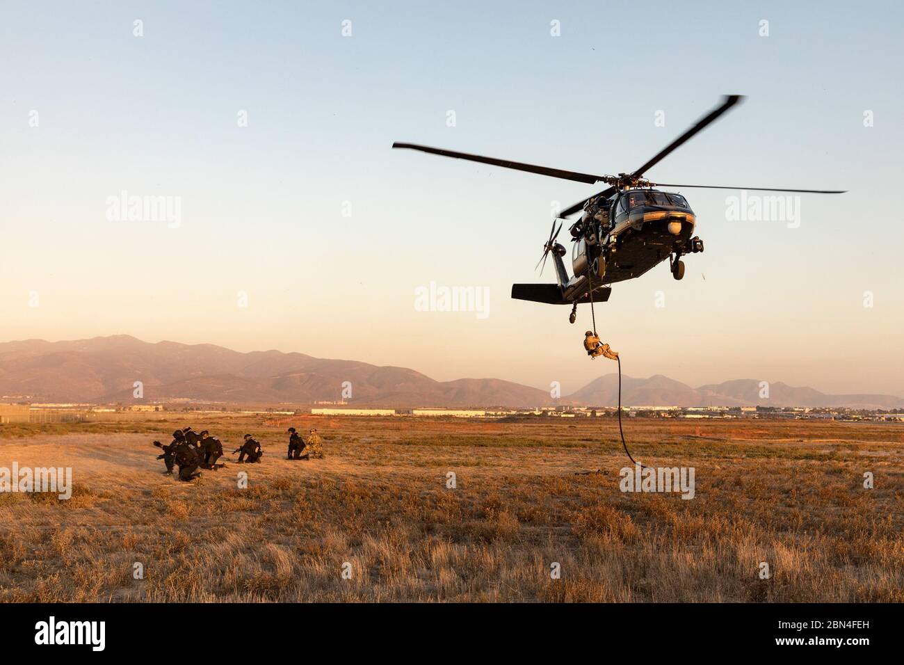Members of the Office of Field Operations Special Response Team (SRT ...
