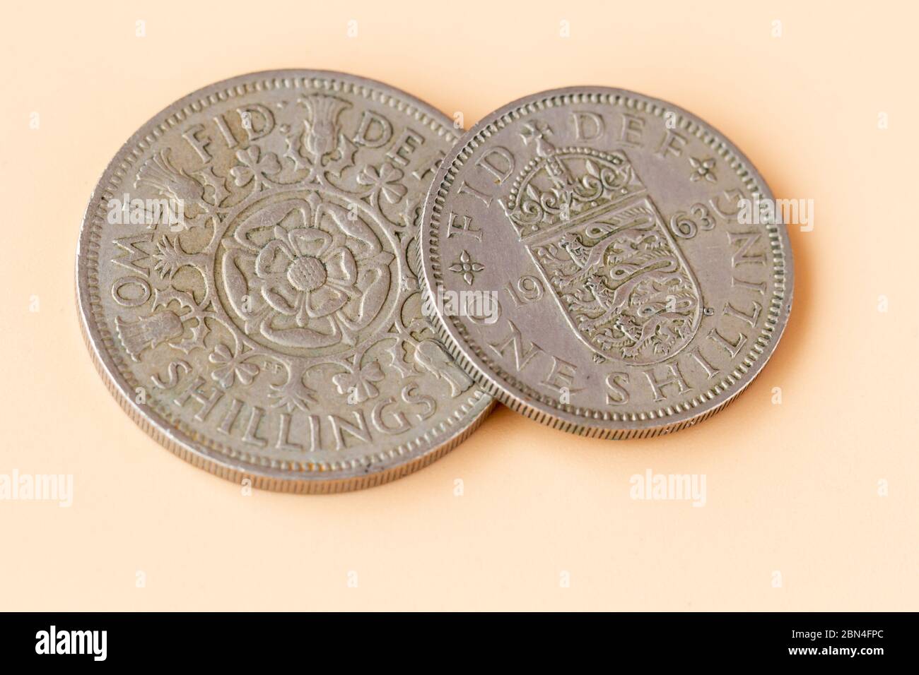 Two shillings hi-res stock photography and images - Alamy