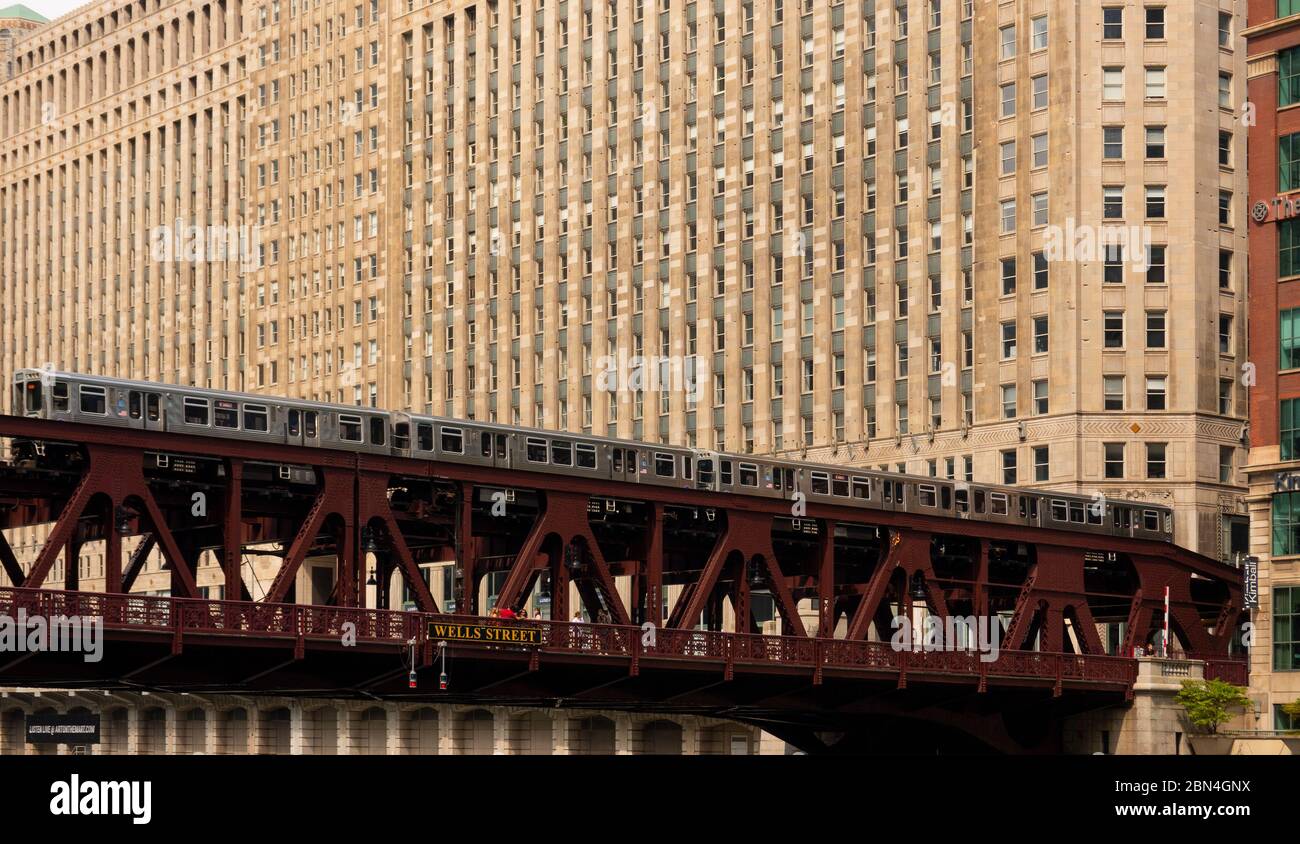 Train above ground on subway hi-res stock photography and images - Alamy