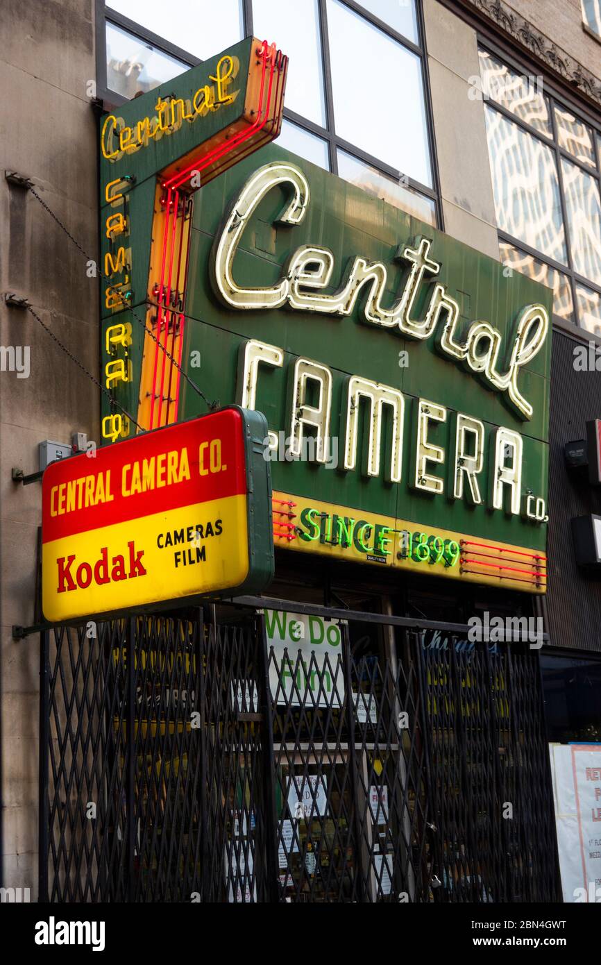 Chicago illinois oldest hi-res stock photography and images - Alamy