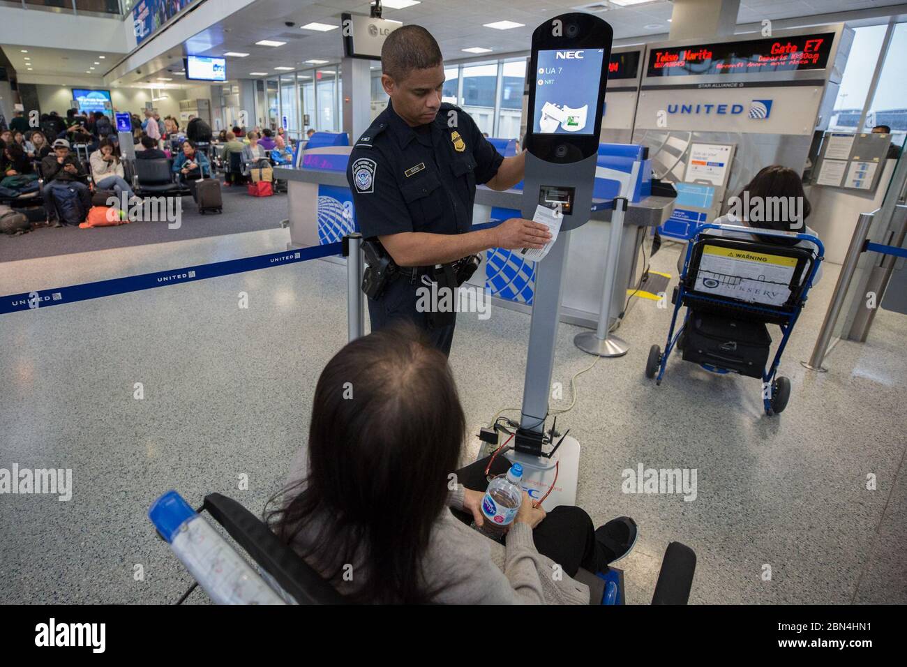 Ticket scanning hi-res stock photography and images - Alamy