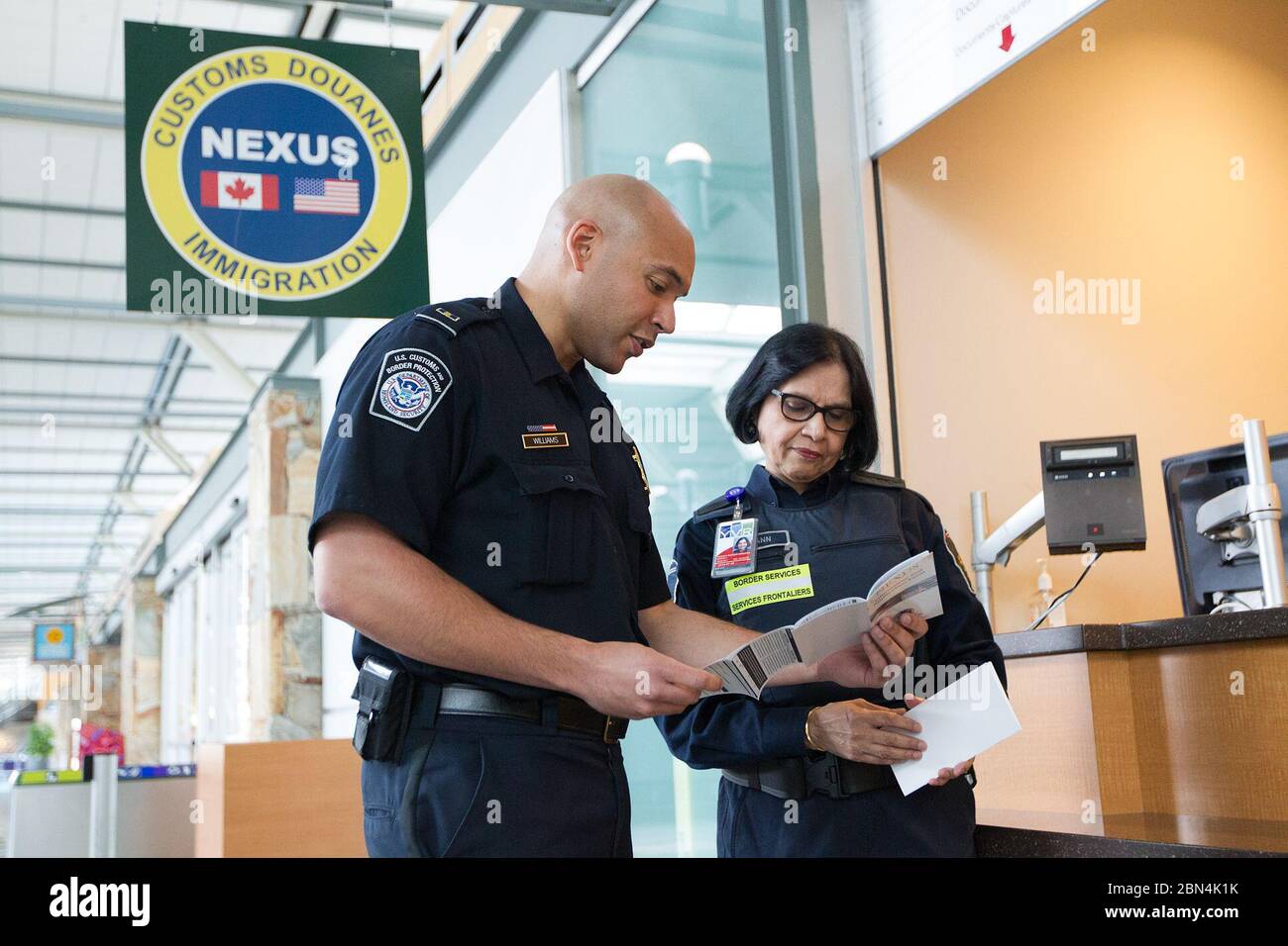 Screened field hi-res stock photography and images - Alamy