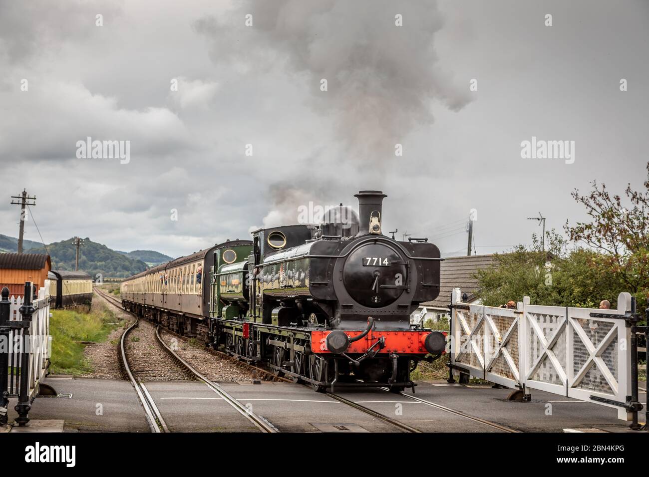 GWR 0-6-0 '57xx' No. 7714 and No. 7752 arrive at Blue Anchor on the ...