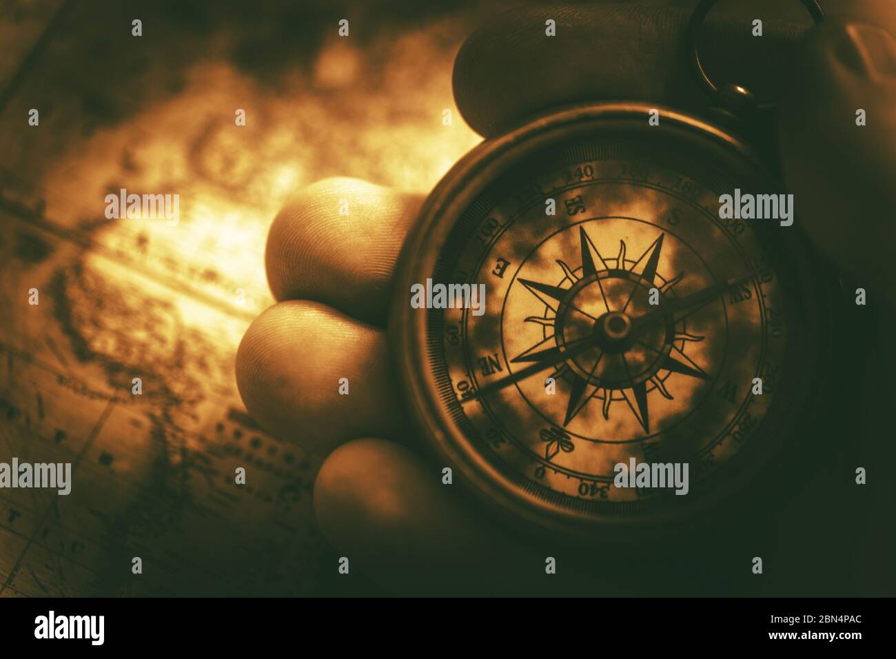 Map table compass hi-res stock photography and images - Alamy
