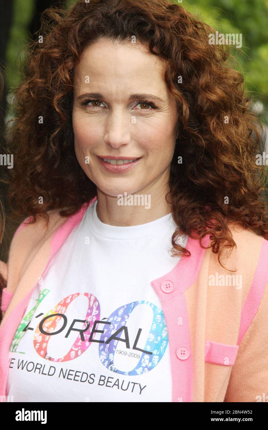Andi McDowell 2009, Photo By John Barrett/PHOTOlink Stock Photo - Alamy