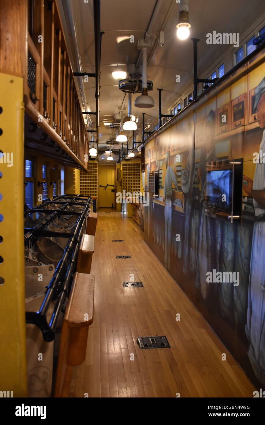 Railroad mail car hi-res stock photography and images - Alamy