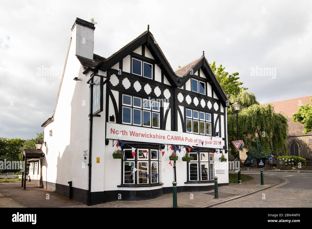 The Angel Inn, Market square, Atherstone. Thought to date back to 1500 ...