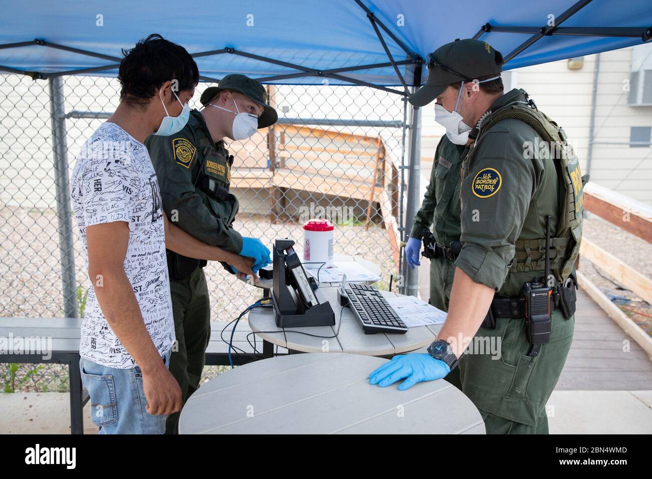 U s border patrol agent 2020 hi-res stock photography and images - Alamy