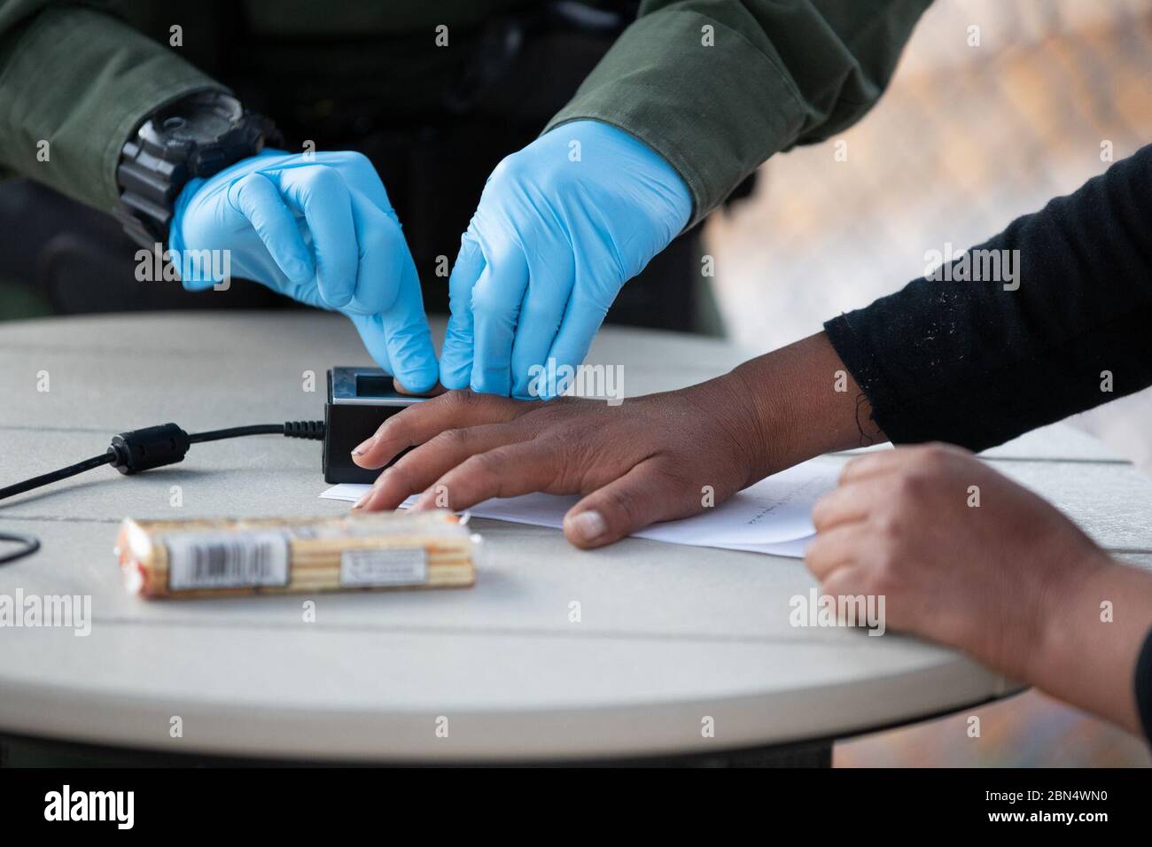 U s border patrol agent 2020 hi-res stock photography and images - Alamy