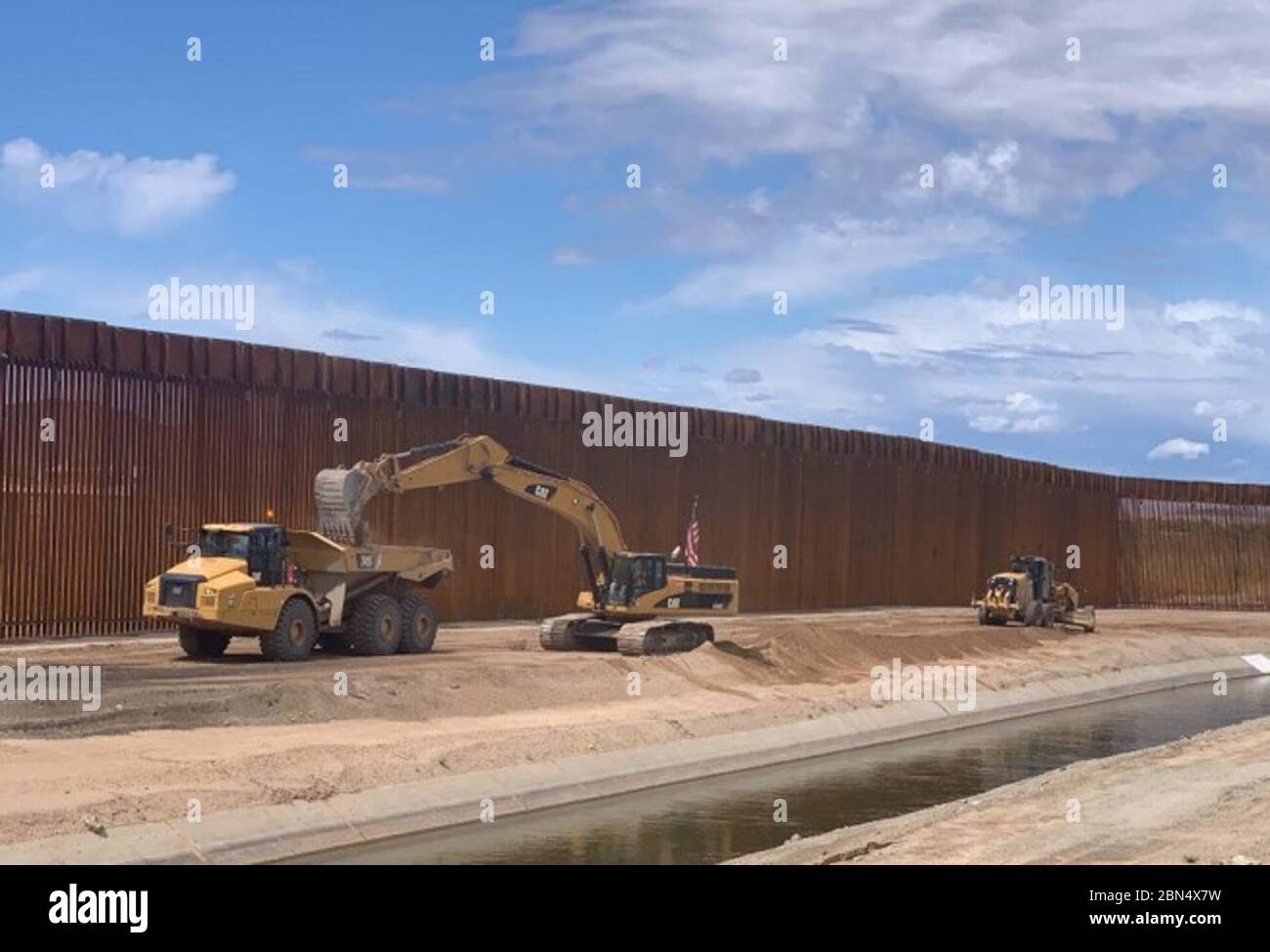 The Yuma Border Wall System 5 Mile Project, located at the Andrade ...
