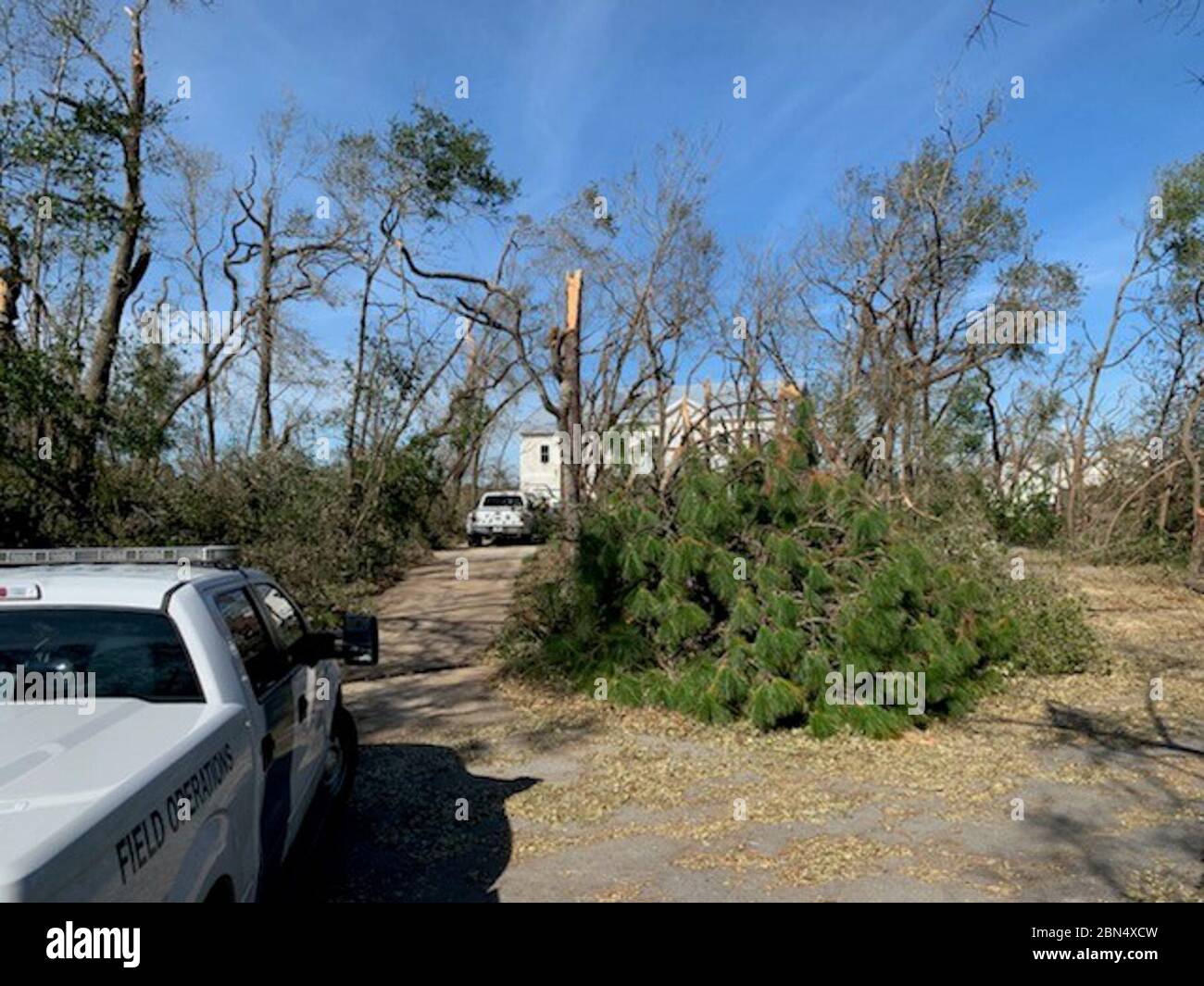 Following Hurricane Michael's landfall, U.S. Border Patrol agents and ...