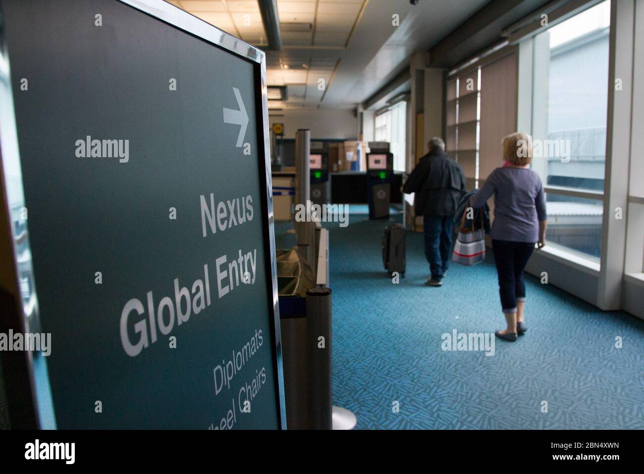Pre clearance airport hi-res stock photography and images - Alamy