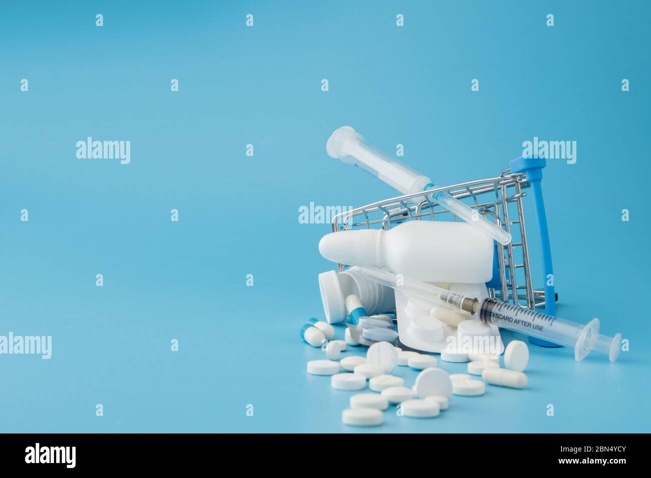 Medication Cart High Resolution Stock Photography and Images - Alamy