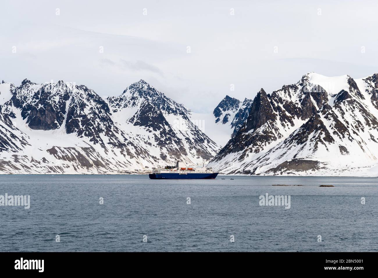 Expedition ship in Arctic sea, Svalbard. Passenger cruise vessel ...