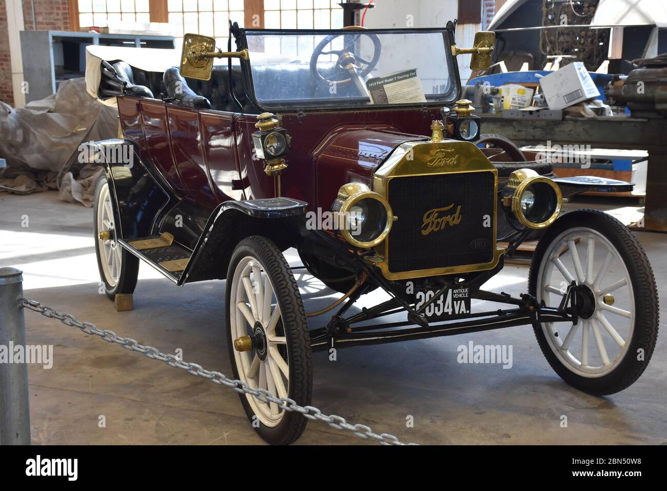 Ford model t museum hi-res stock photography and images - Alamy