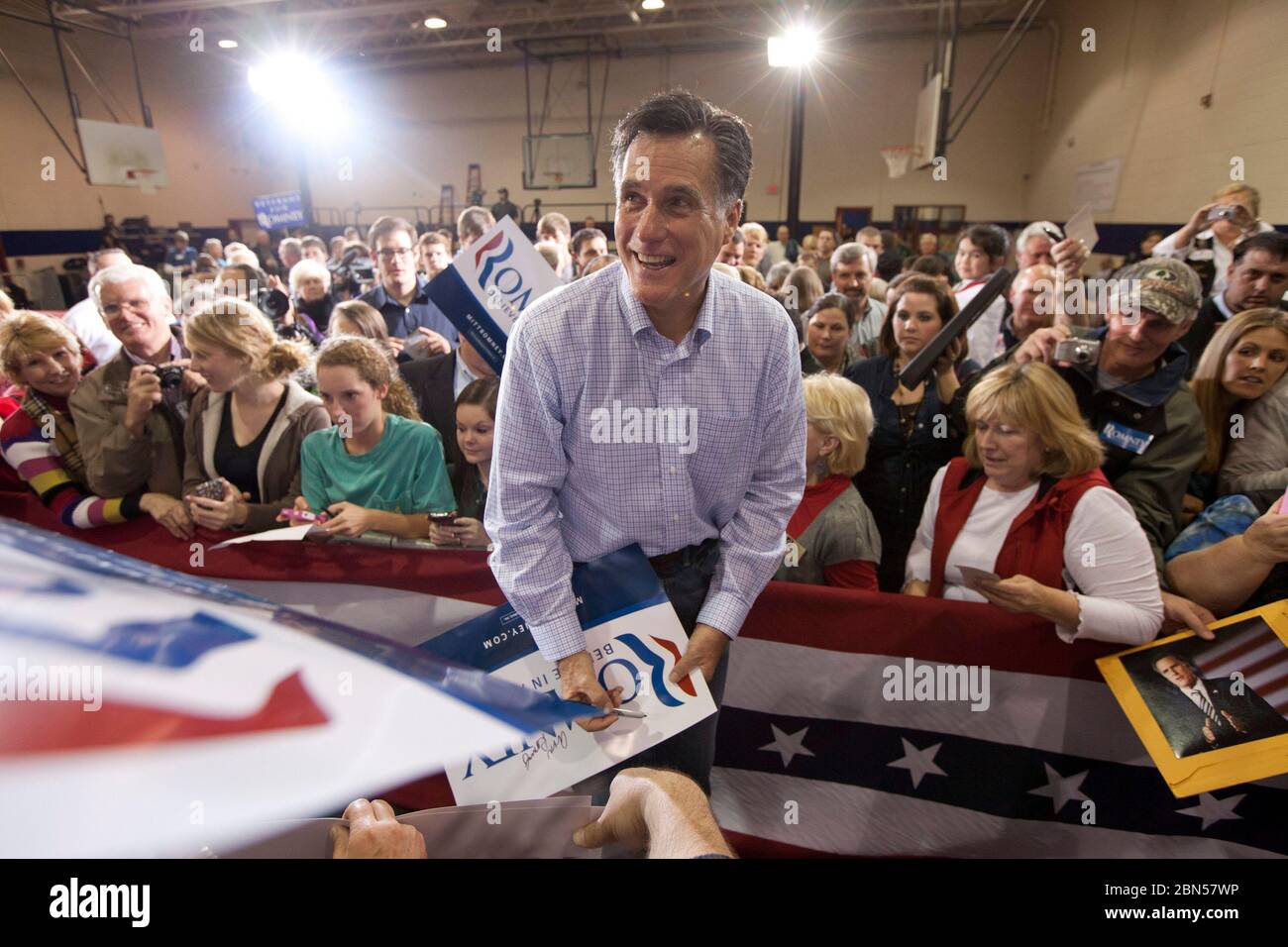 Crowd posters hi-res stock photography and images - Alamy
