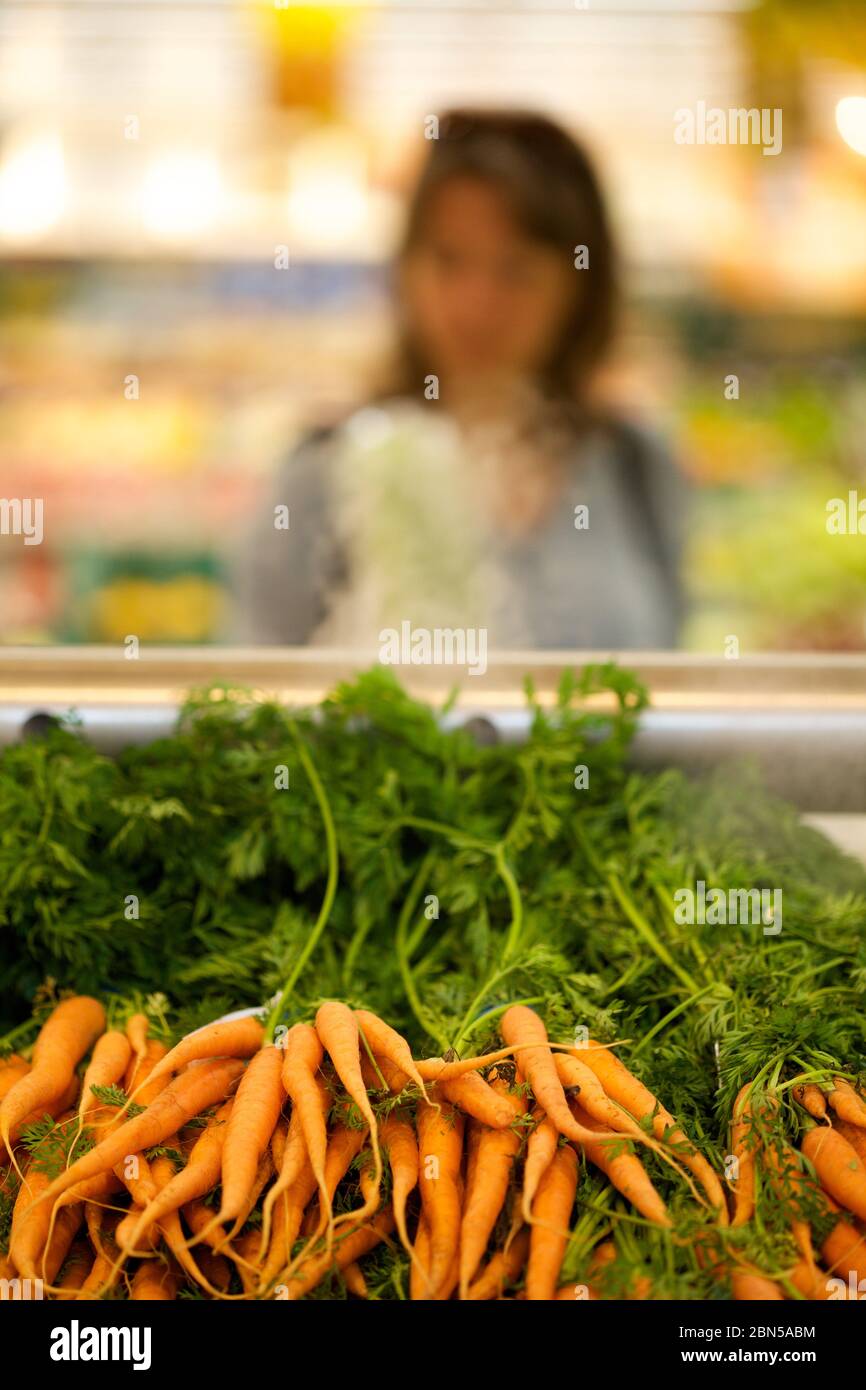 Pulled carrots hi-res stock photography and images - Alamy