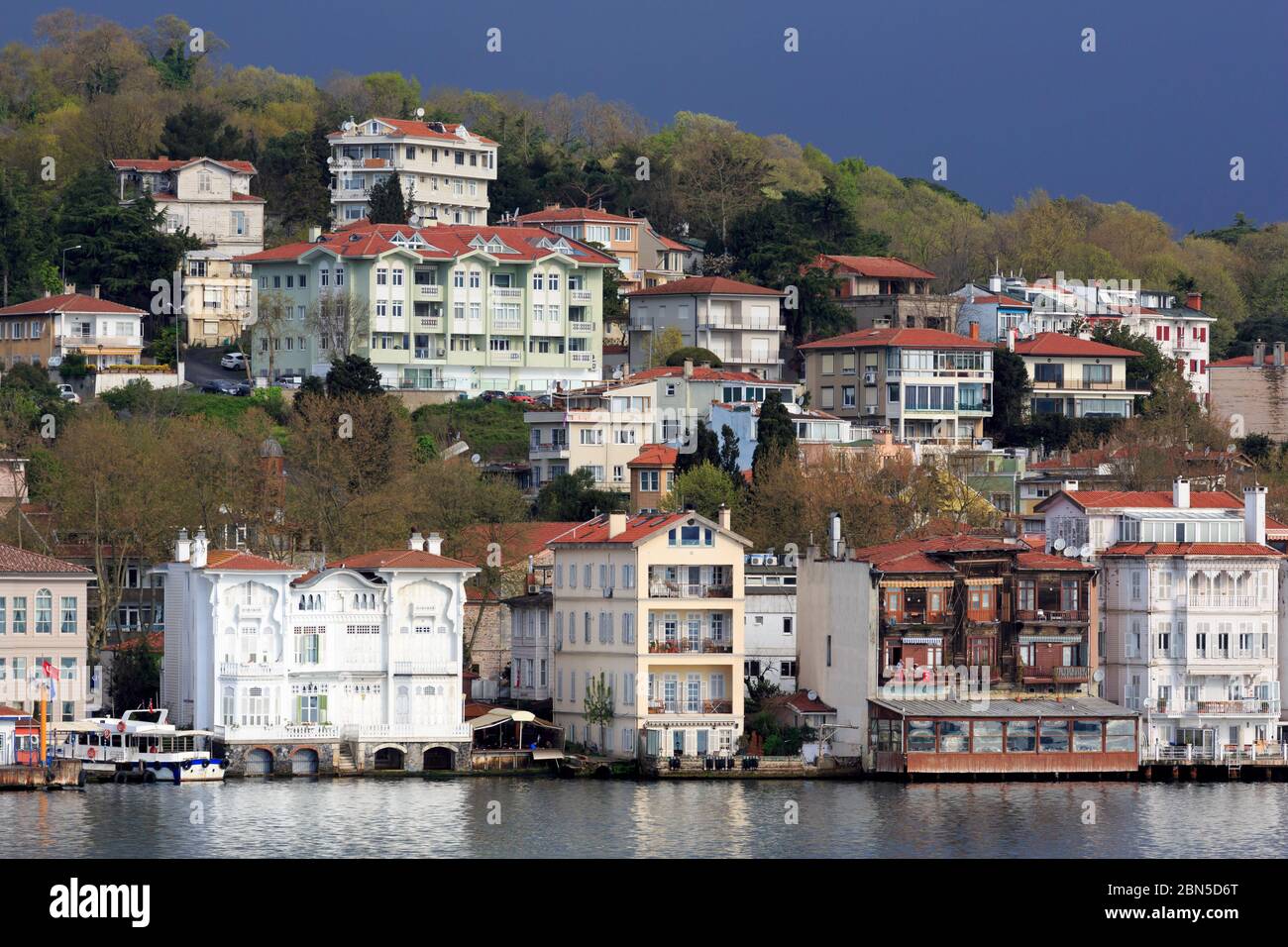 Yenikoy, Sariyer District, Bosphorus Strait, Istanbul, Turkey, Europe ...