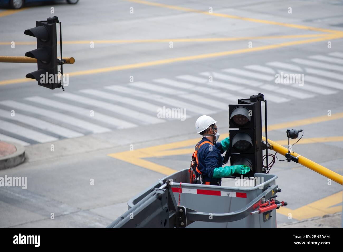 Pedestrian streets latin america hi-res stock photography and images ...