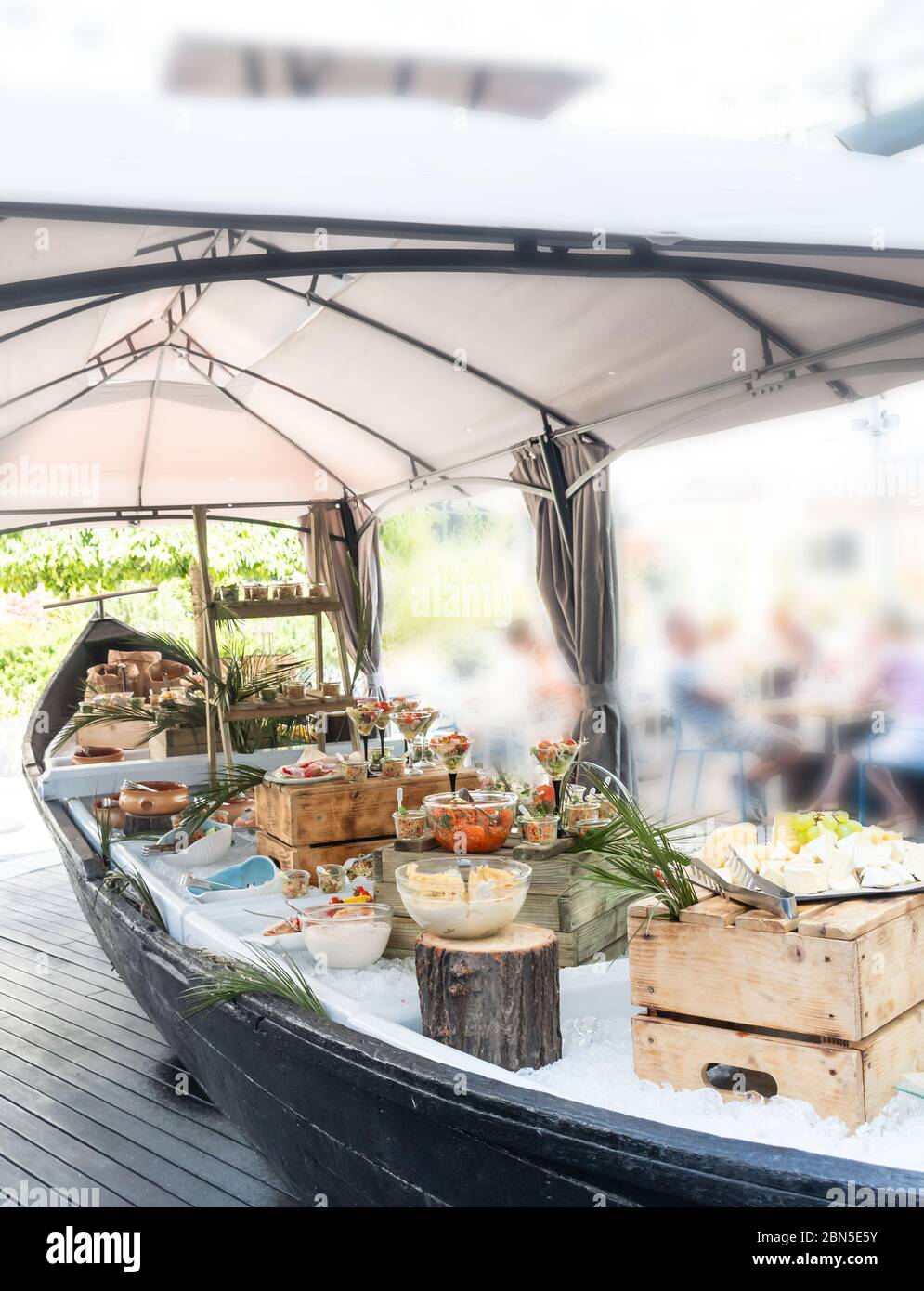 Luxury catering by the pool, food bloggers event, banquet, wedding ...