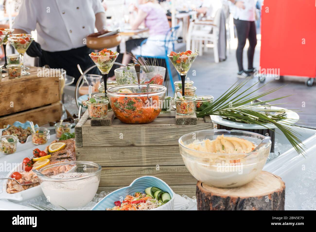 Luxury catering by the pool, food bloggers event, banquet, wedding ...