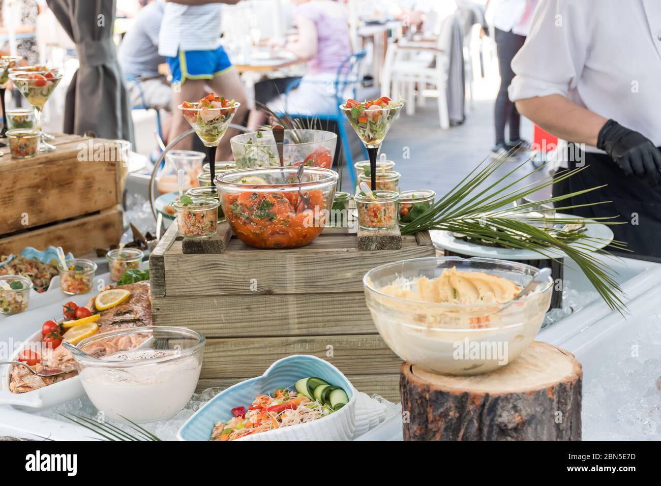 Luxury catering by the pool, food bloggers event, banquet, wedding ...