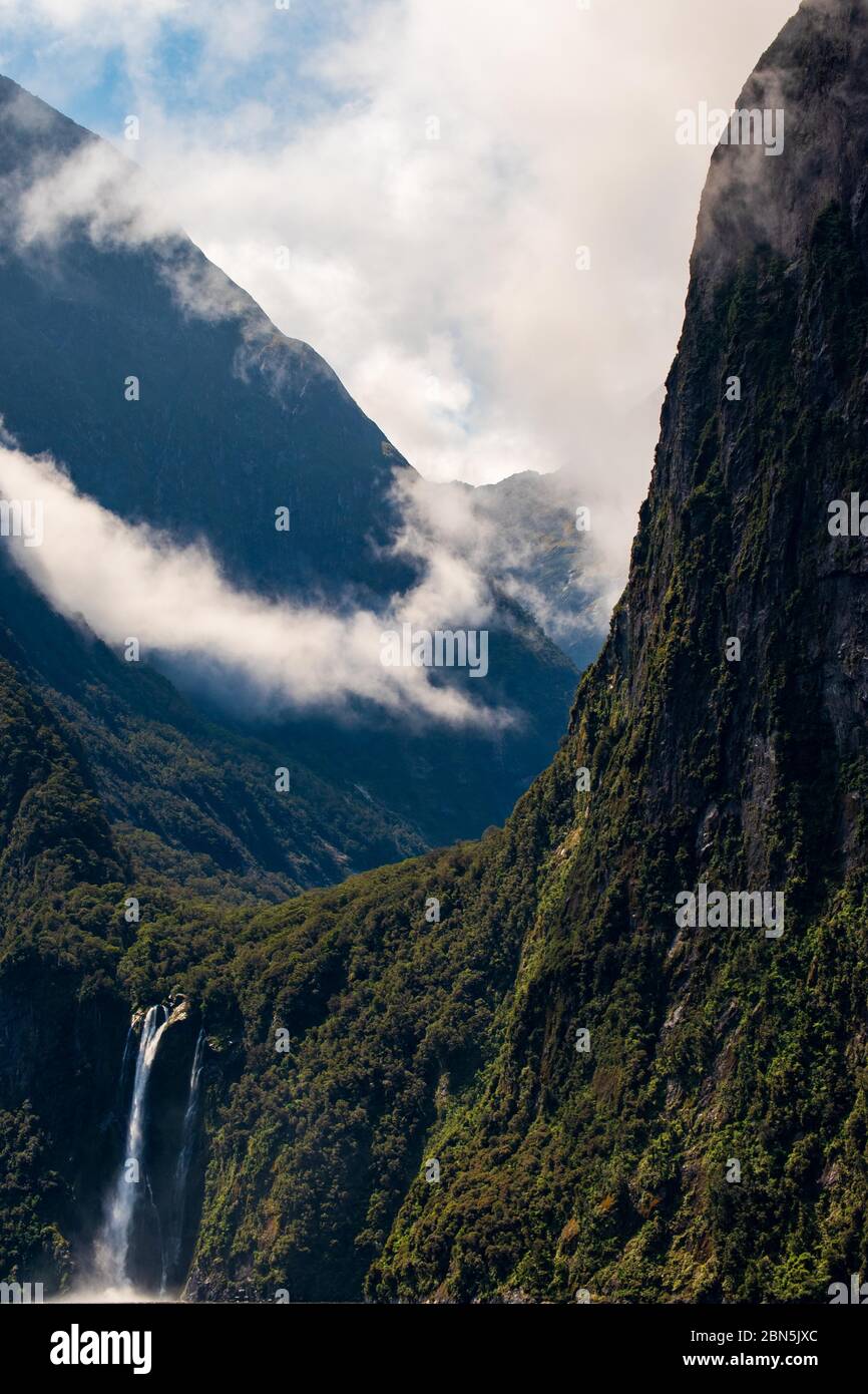 Base of waterfalls hi-res stock photography and images - Alamy