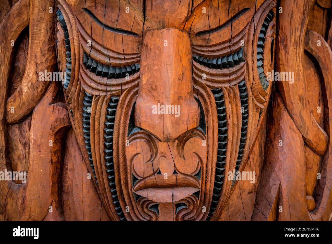 Maori mask new zealand hi-res stock photography and images - Alamy