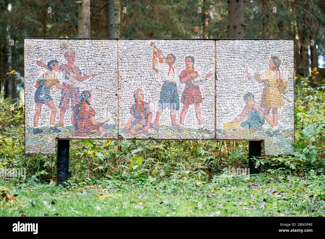Young pioneer soviet union hi-res stock photography and images - Alamy