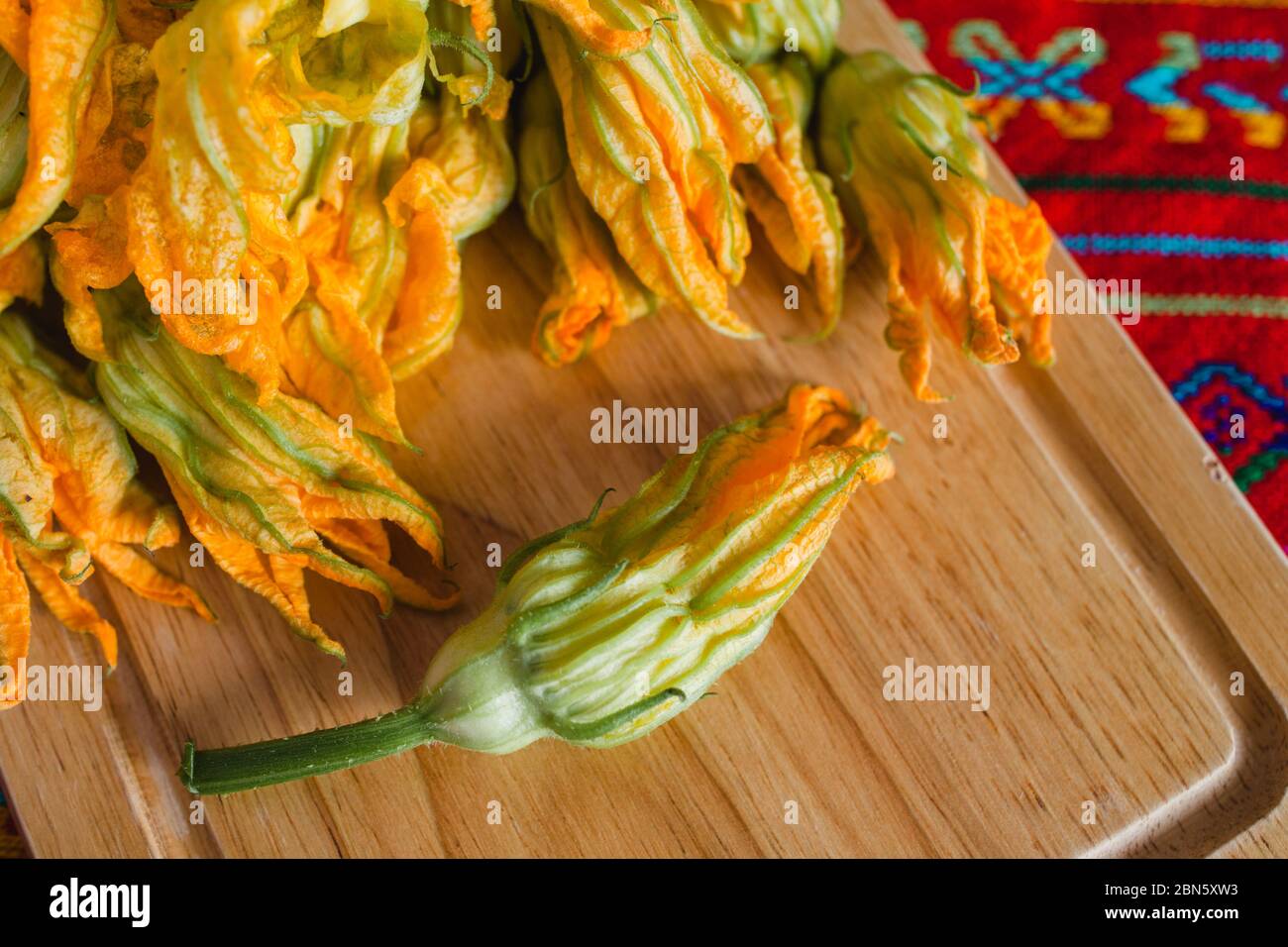 Flor de calabaza hi-res stock photography and images - Alamy