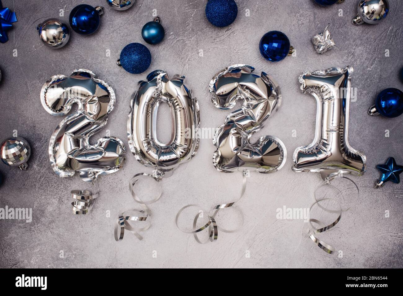 Golden Christmas 2021 balloons isolated on white background. Helium ...