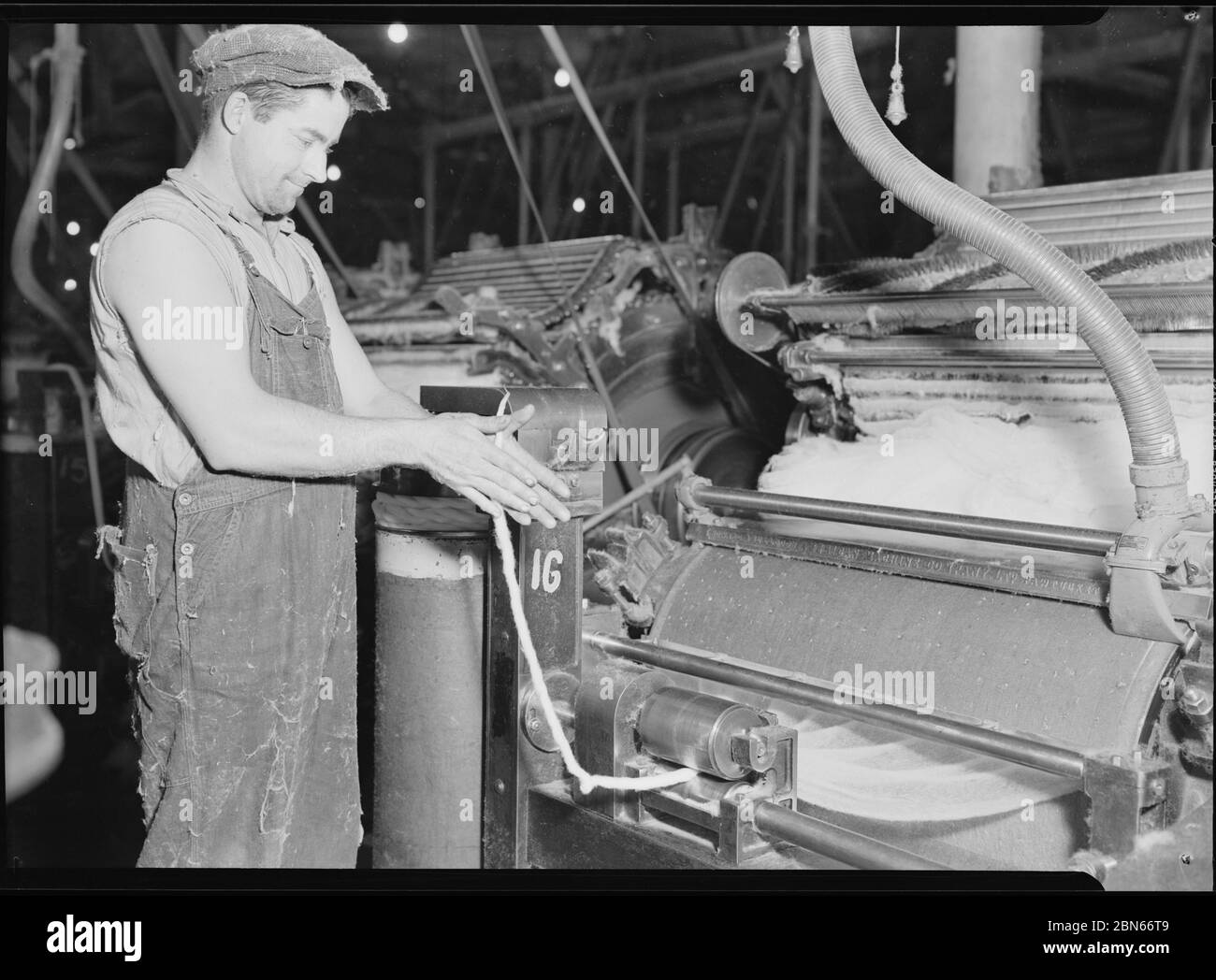 Machine Piecing High Resolution Stock Photography and Images - Alamy