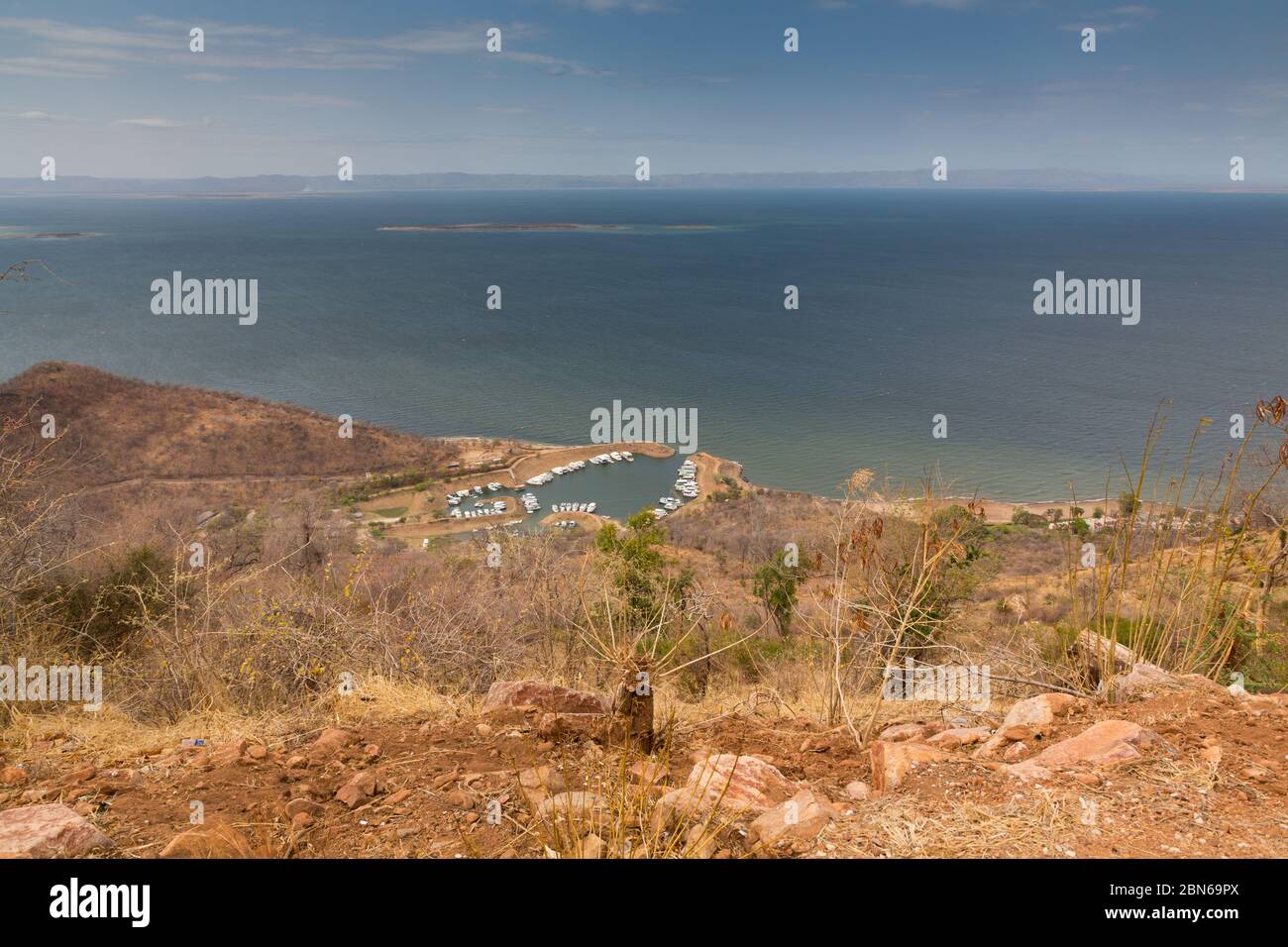Lake Kariba dam, Zimbabwe Stock Photo - Alamy