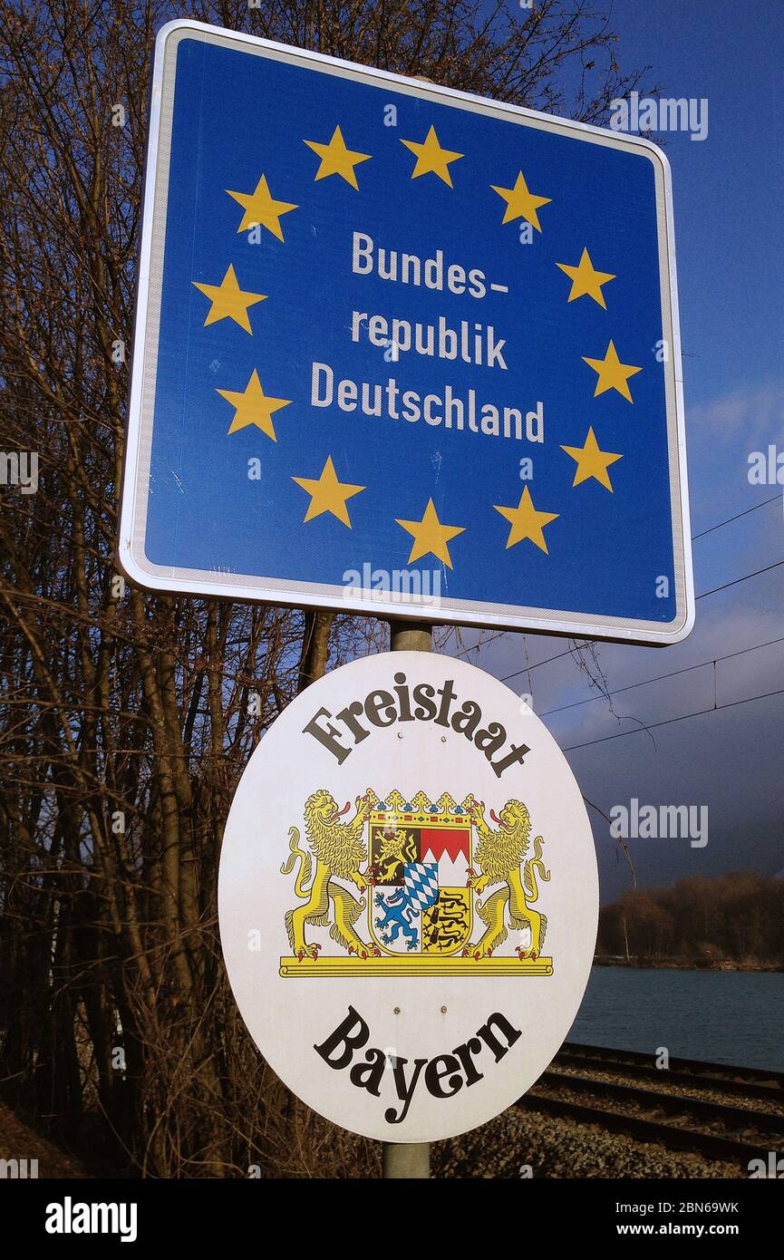 Grenzuebergang hi-res stock photography and images - Alamy