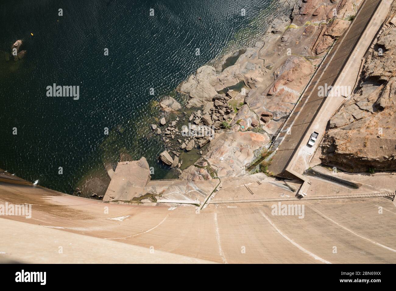 Lake Kariba dam, Zimbabwe Stock Photo - Alamy