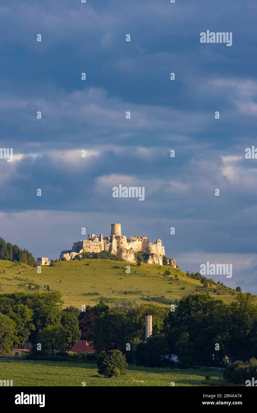 Spis castle ruins hi-res stock photography and images - Alamy